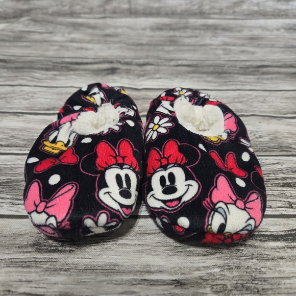 Disney | Shoes | Disney Minnie Mouse And Daisy Duck Snuggle Toe ...